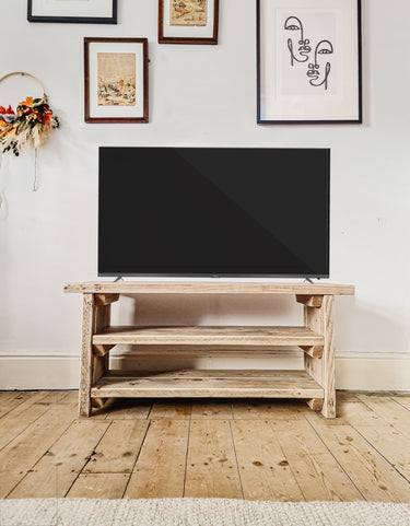 Stow TV Unit – Still and Bloom